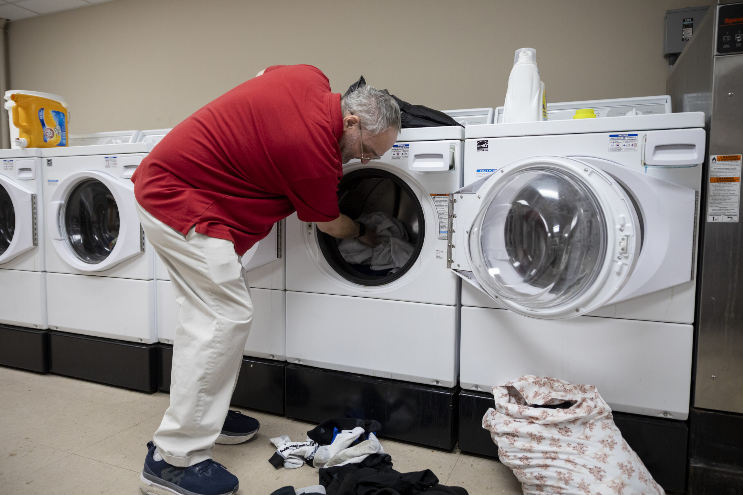 Local laundry programs help fill hygiene needs for Wichita’s unhoused ...